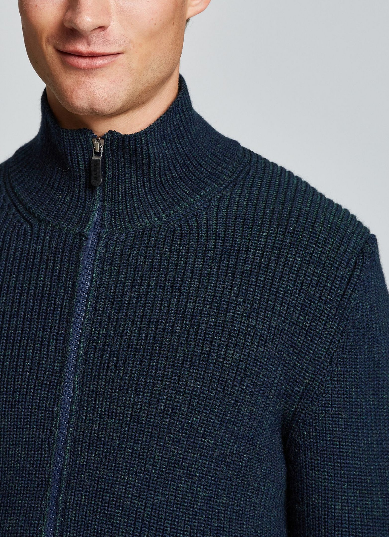 Maerz 2-Way Zip Fine Structure Vest in kleur Dusk Blue | Jan Rozing ...